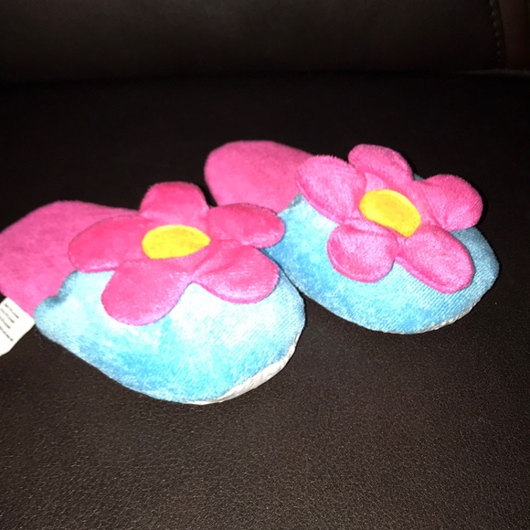 Shoes | 2 Slippers | Poshmark